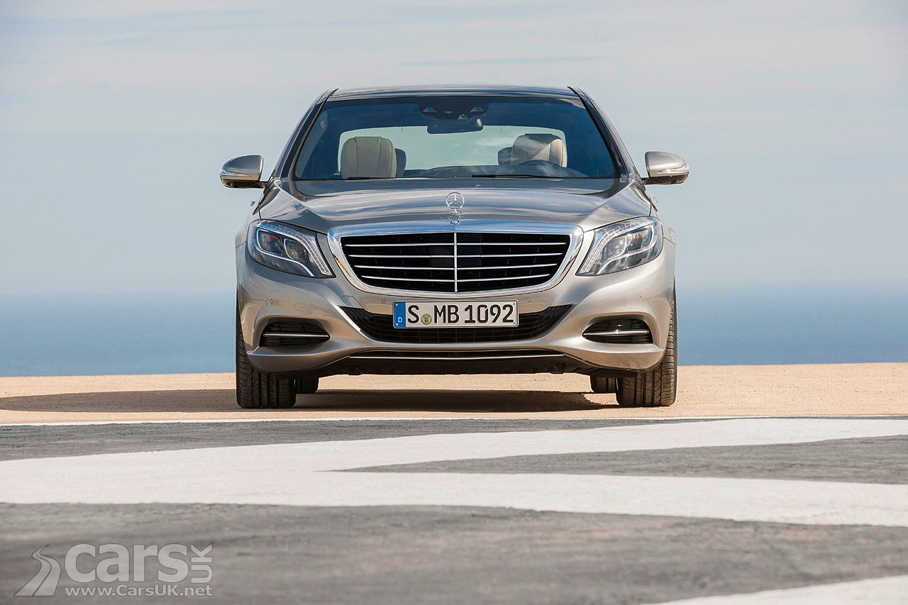 New Mercedes S-Class Magic Body Control - invented by Chickens | Cars UK