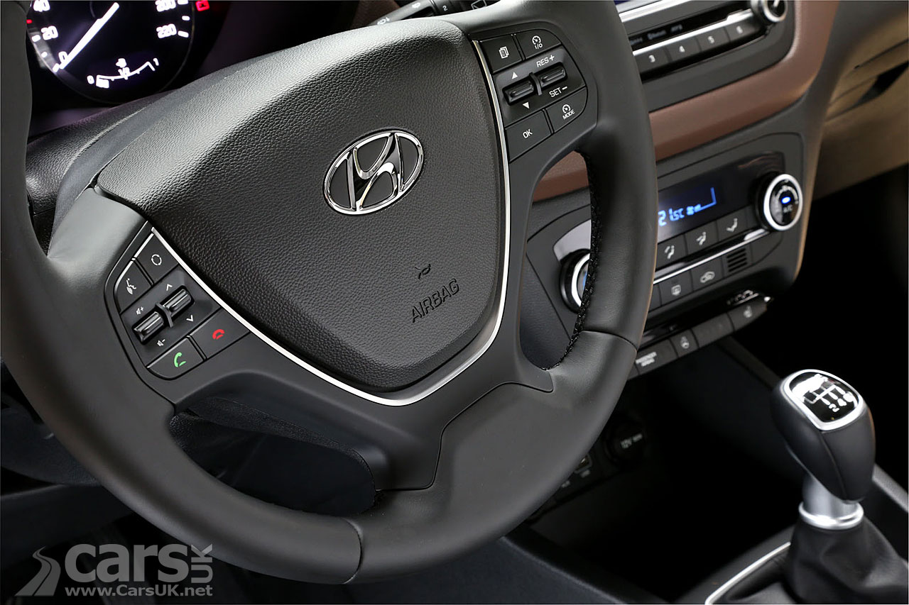 2015 Hyundai i20 INTERIOR revealed | Cars UK
