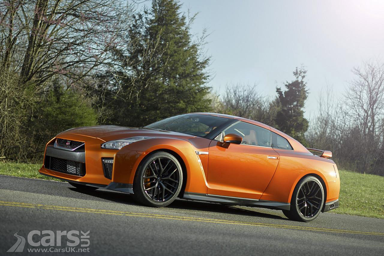 2017 Nissan GT-R REVEALED - gets a facelift, better interior and 562bhp ...