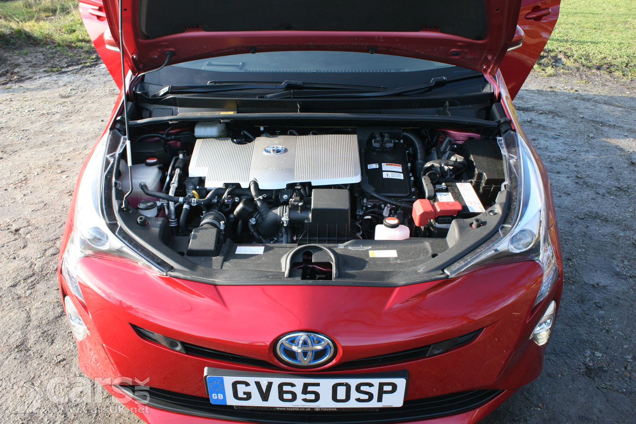 Toyota Prius Excel Review (2017) - the 4th Generation Prius Reviewed ...