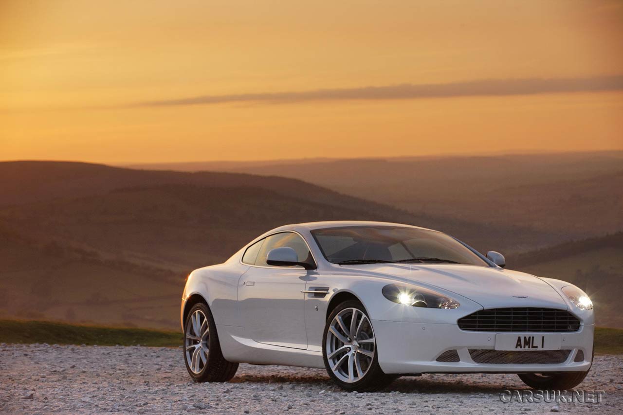 Aston Martin DB9 Facelift revealed