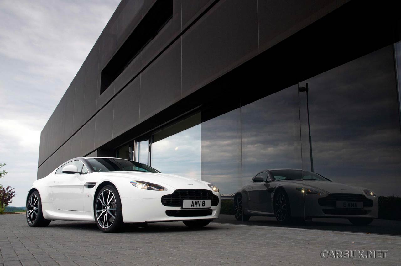 Aston Martin V8 Vantage N420 launches