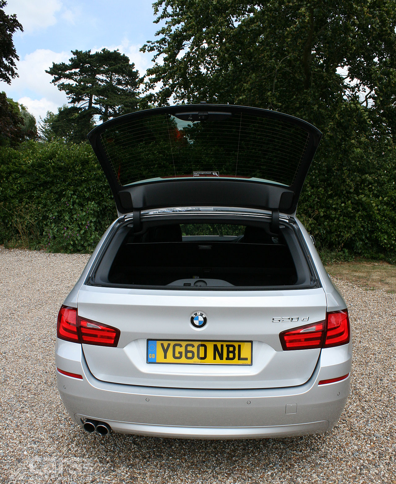 BMW 520d SE Touring (2011) Review & Road Test