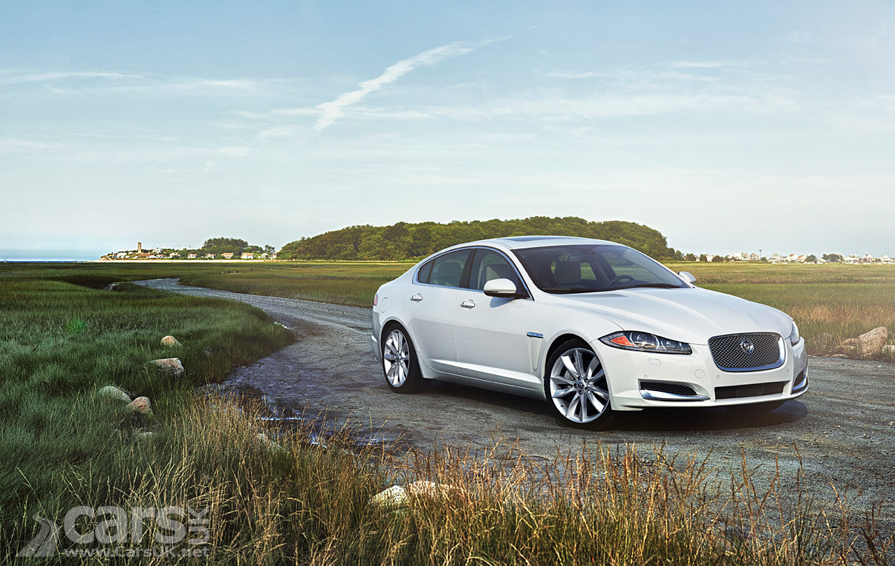 Jaguar XJ & XF 4WD Photos