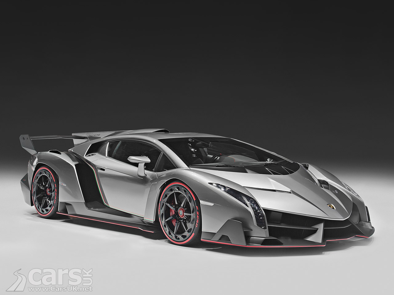 Lamborghini Veneno Roadster on the way | Cars UK