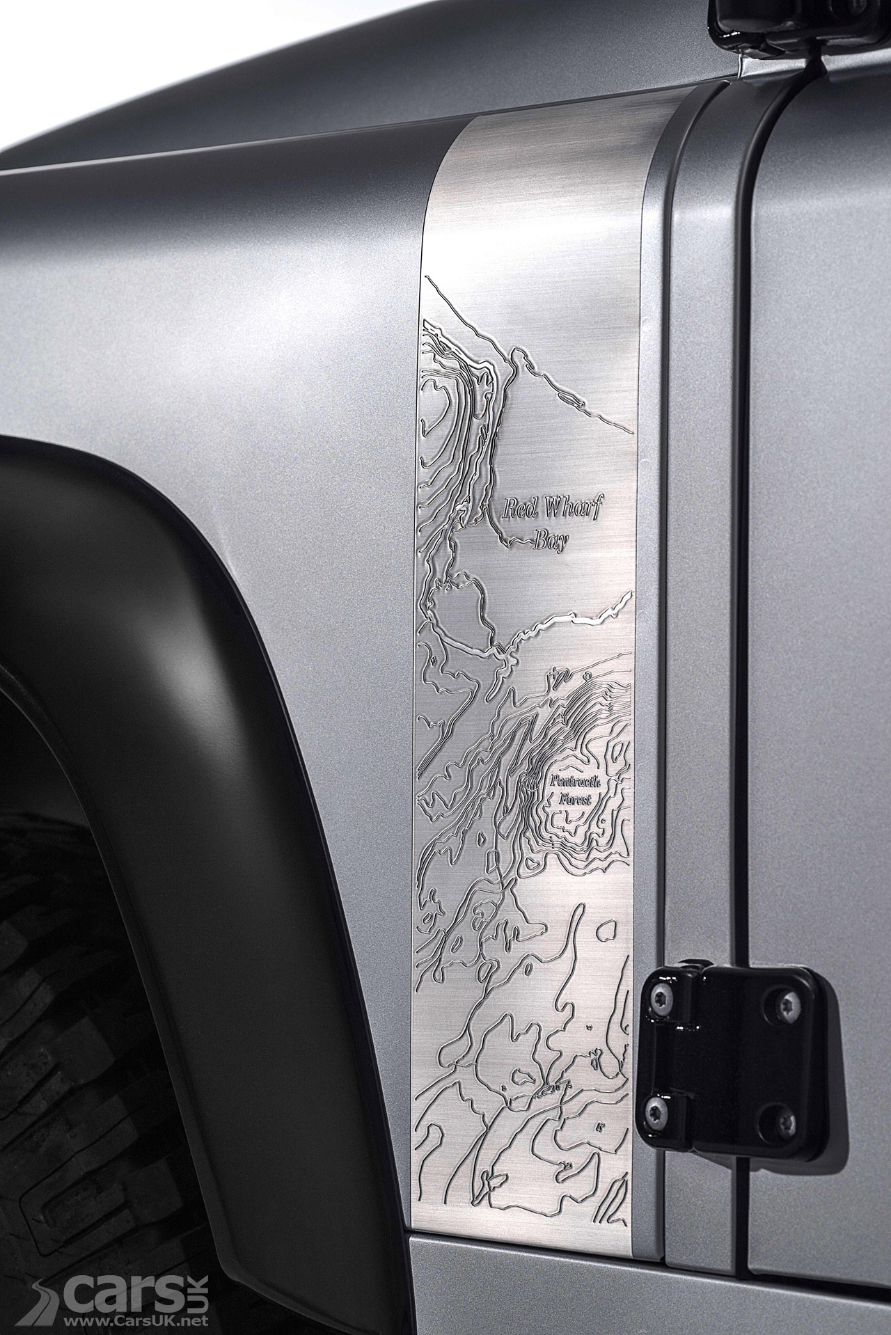 Land Rover builds one-off Defender to celebrate 2,000,000 Defender ...