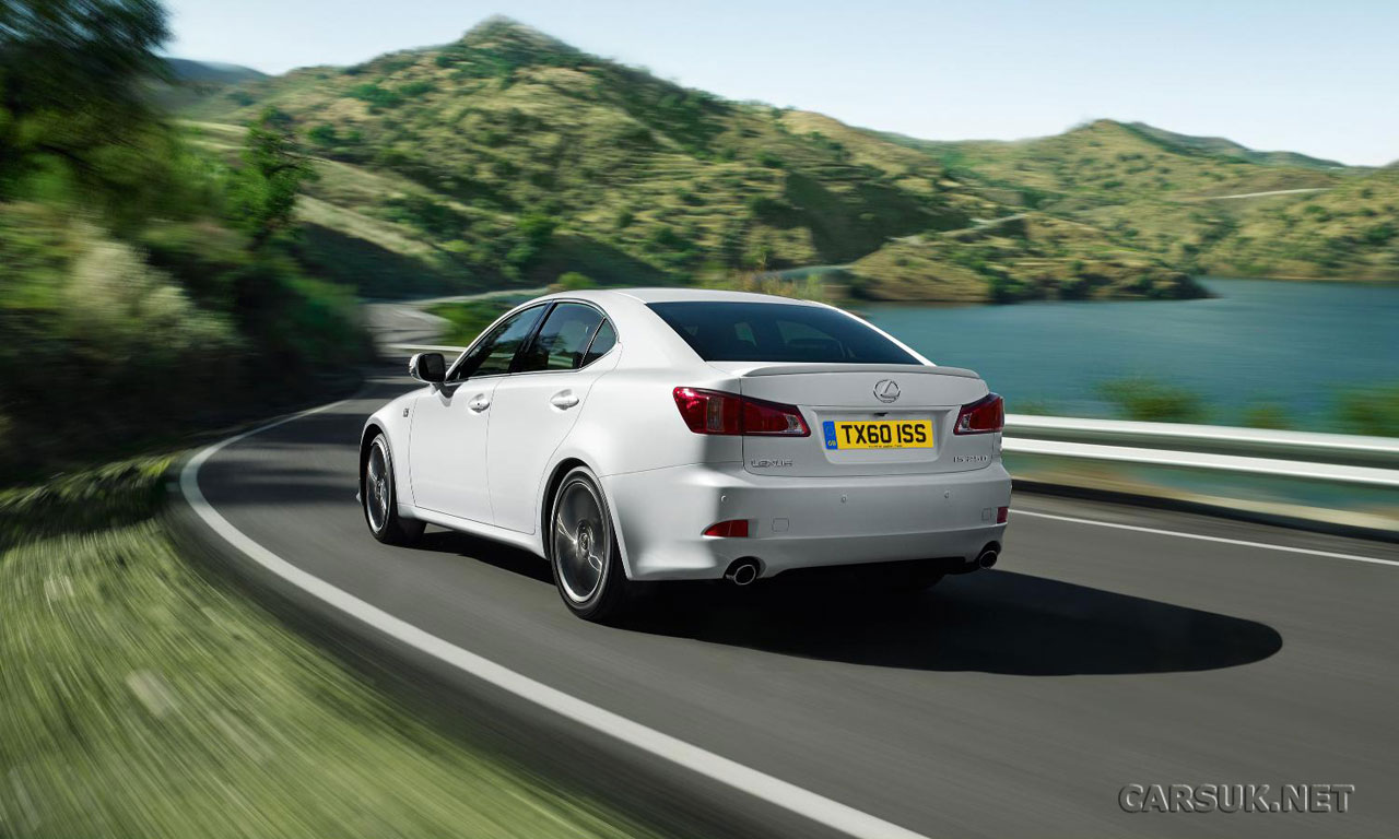 Lexus IS facelift (2011) revealed
