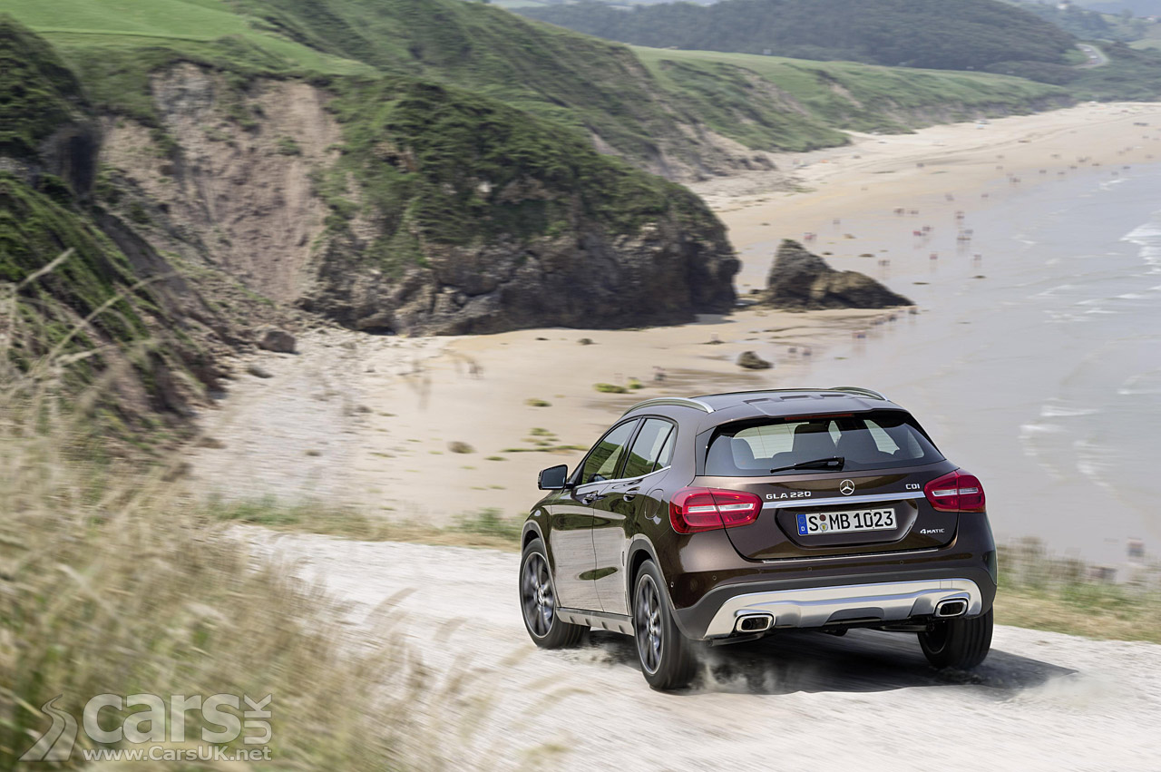 New Mercedes GLA does off-road - a bit (video) | Cars UK