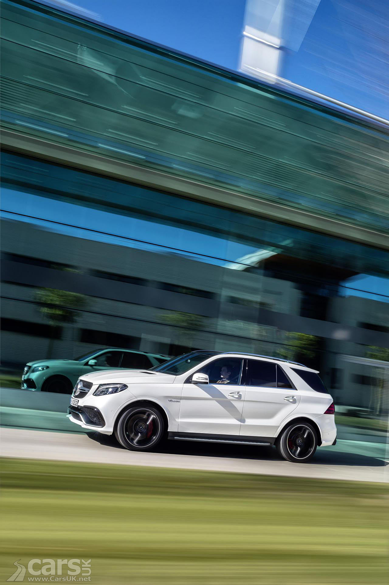New Mercedes GLE OFFICIALLY revealed