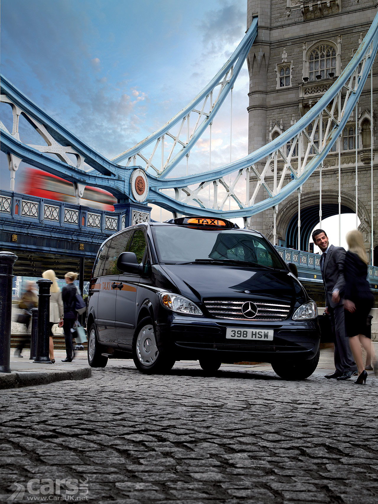 Mercedes Vito London Taxi comes out fighting | Cars UK