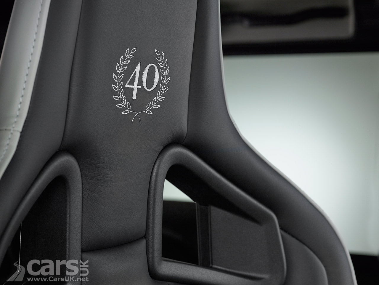 Overfinch Defender 40th Anniversary Photos | Cars UK
