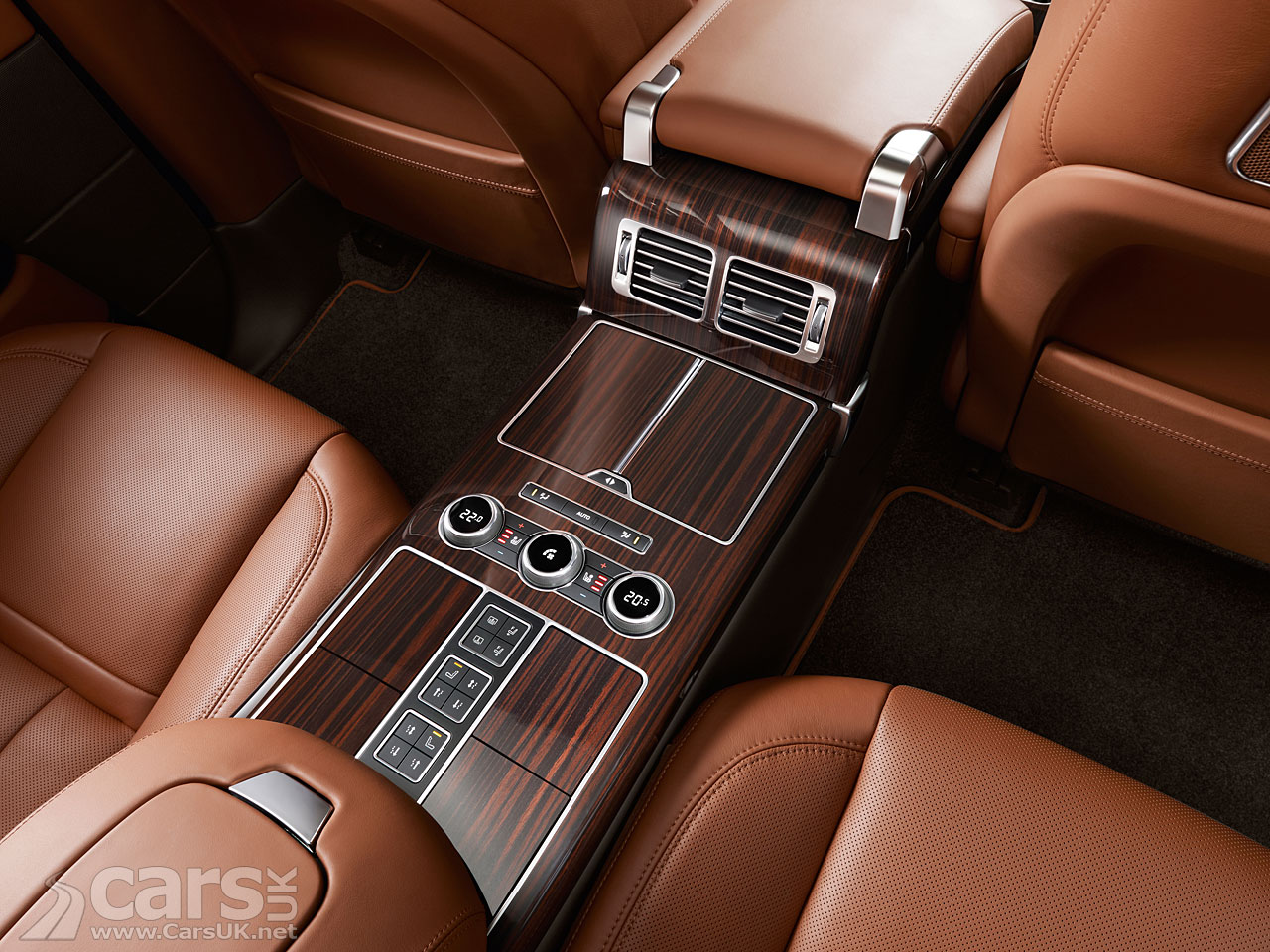 Range Rover Long Wheelbase revealed & new Range Rover LWB Autobiography ...