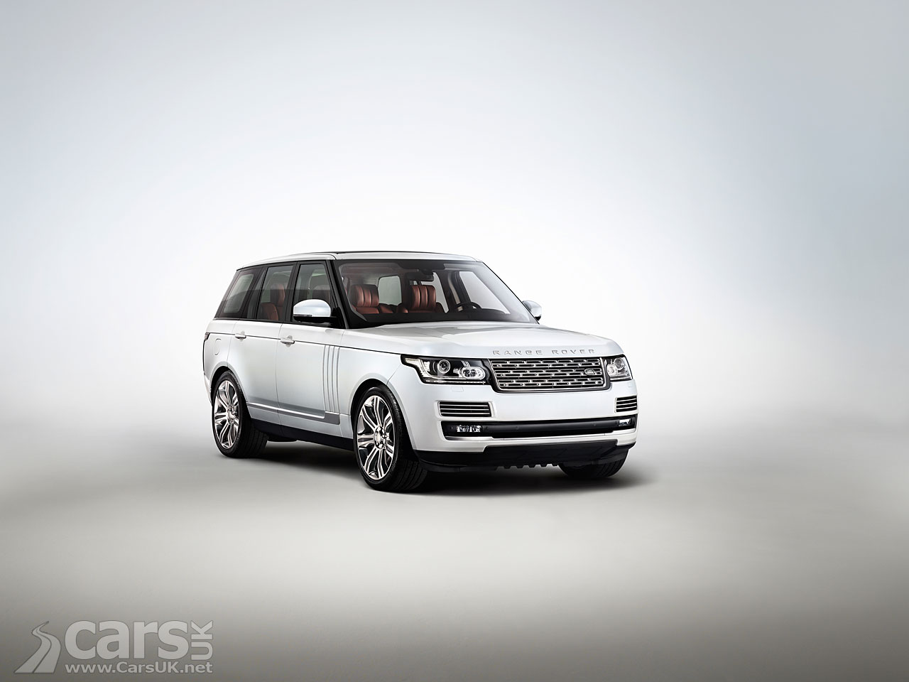 Range Rover Long Wheelbase revealed & new Range Rover LWB Autobiography ...