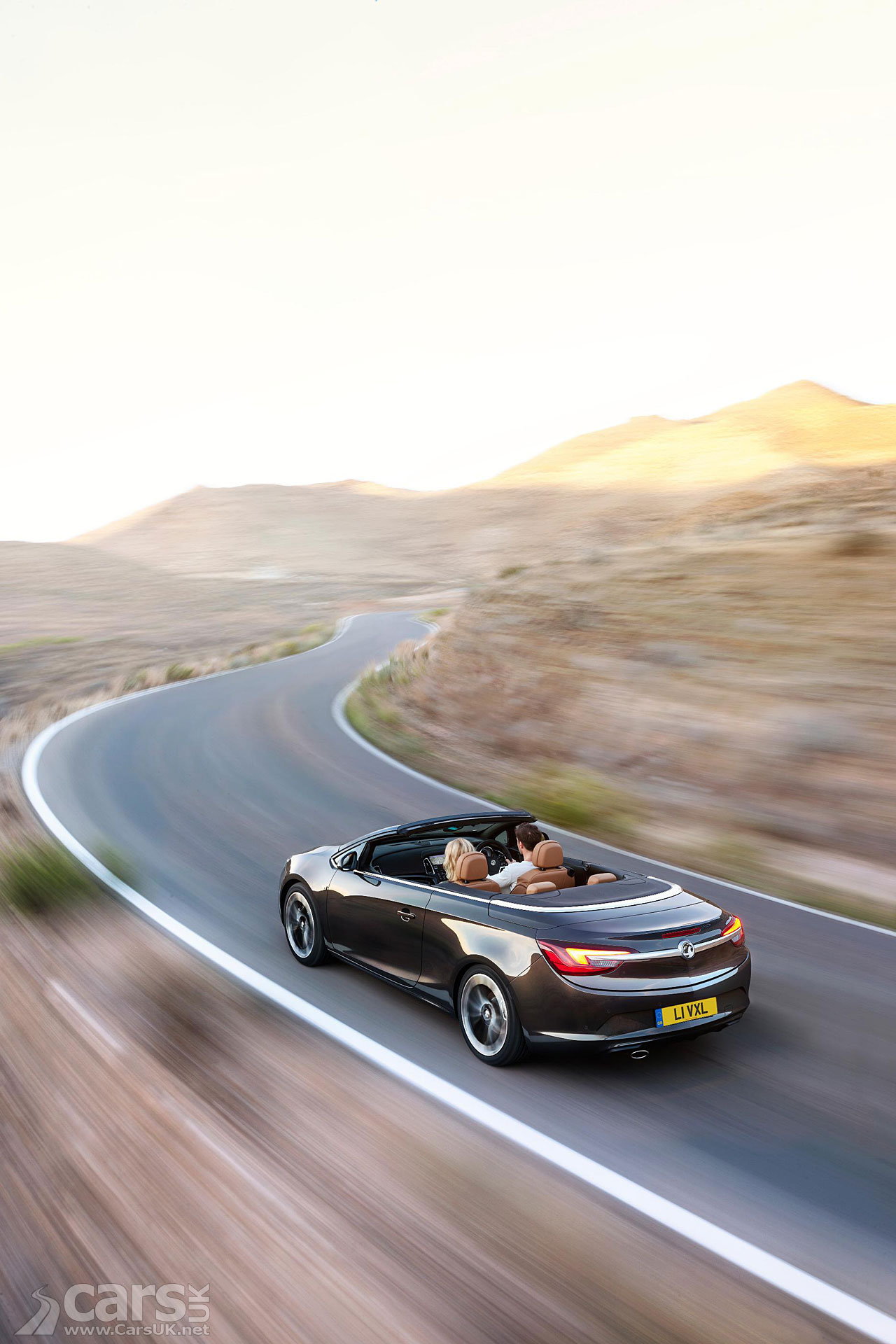 Vauxhall Cascada: Official | Cars UK