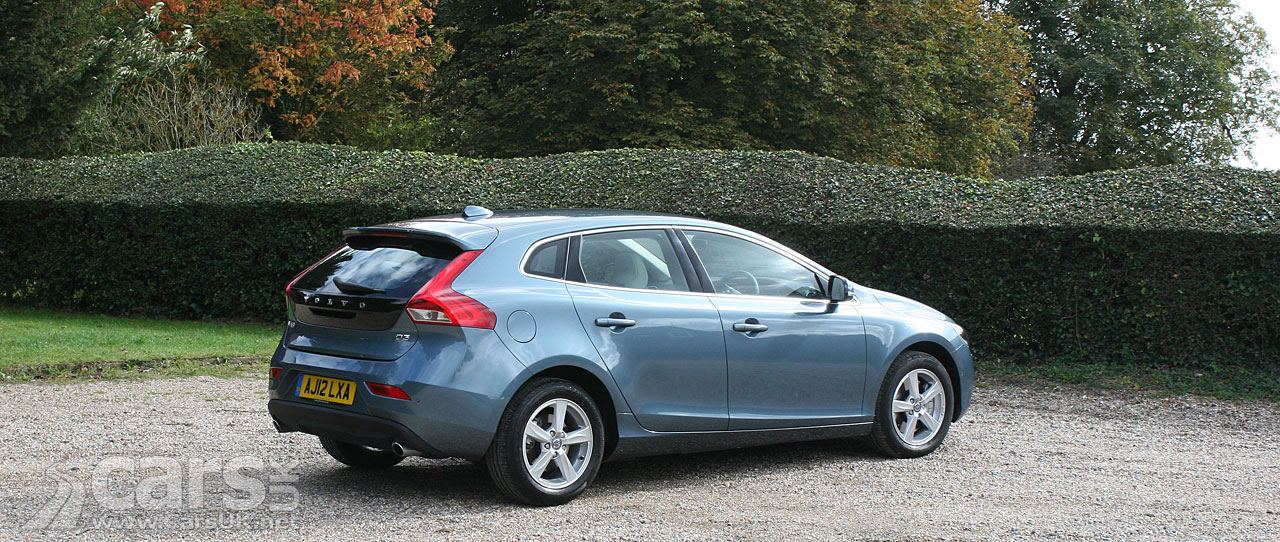Volvo V40 Review: D3 SE Nav (2012) | Cars UK