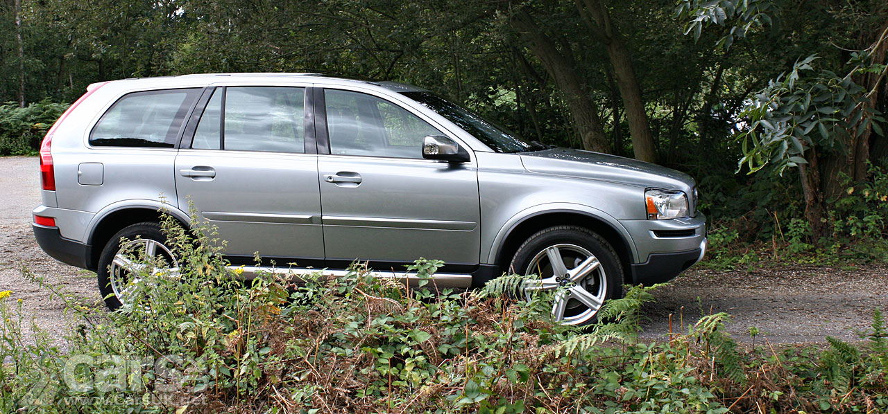 Volvo XC90 D5 R-Design (2011) Review Photo Gallery | Cars UK