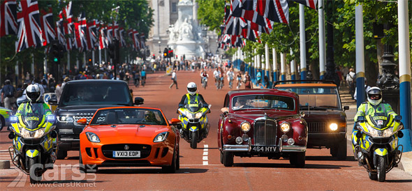 Jaguar Land Rover Heritage Parade in London for Queen's Coronation ...